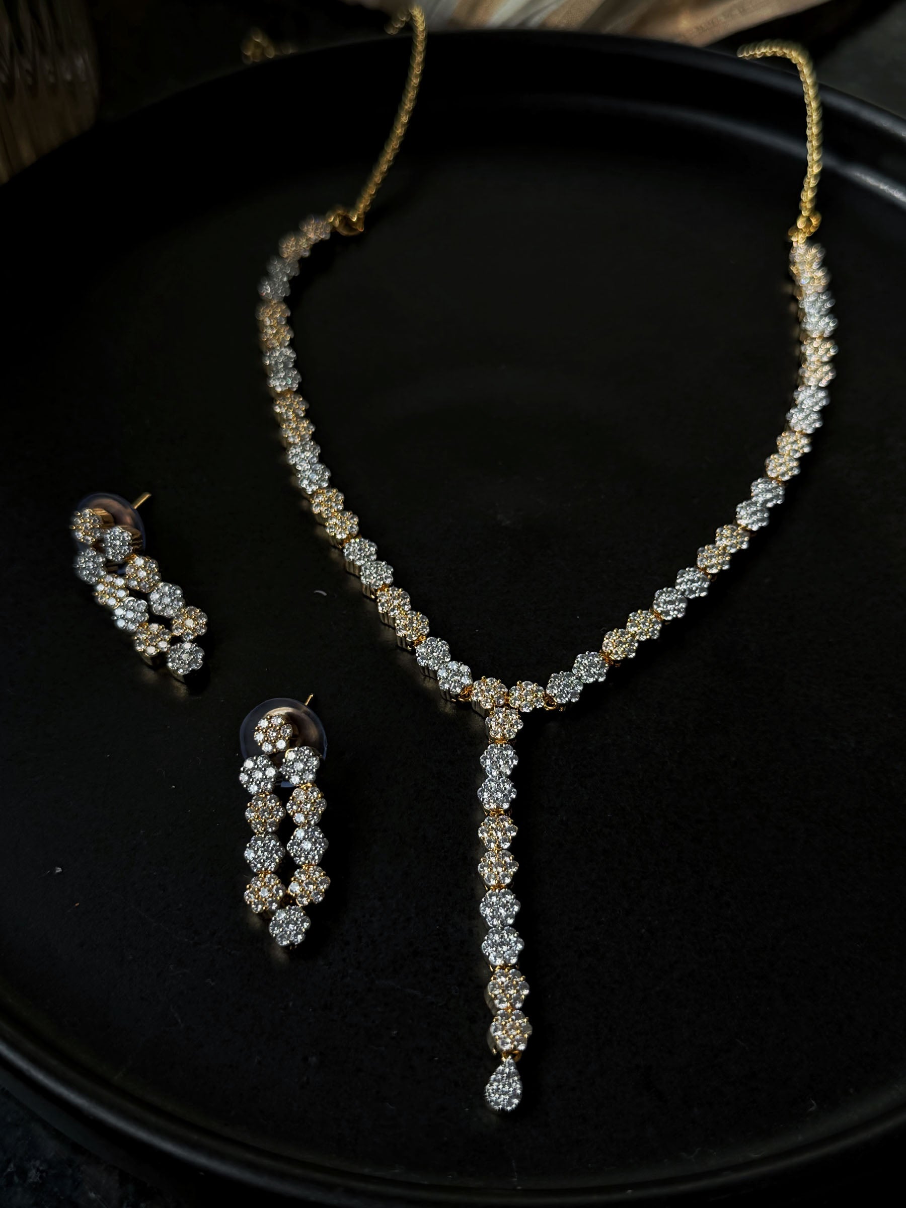 FALLING STARLET VINE NECKLACE SET – Weartiramisu